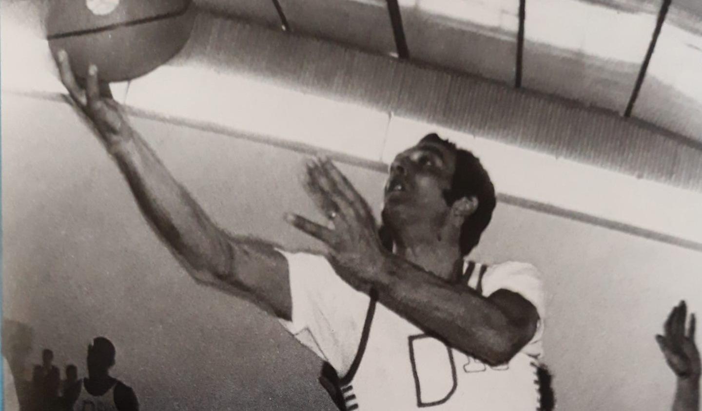 Padre e figlio in biancoblù la “saga” degli Angius - La Nuova Sardegna