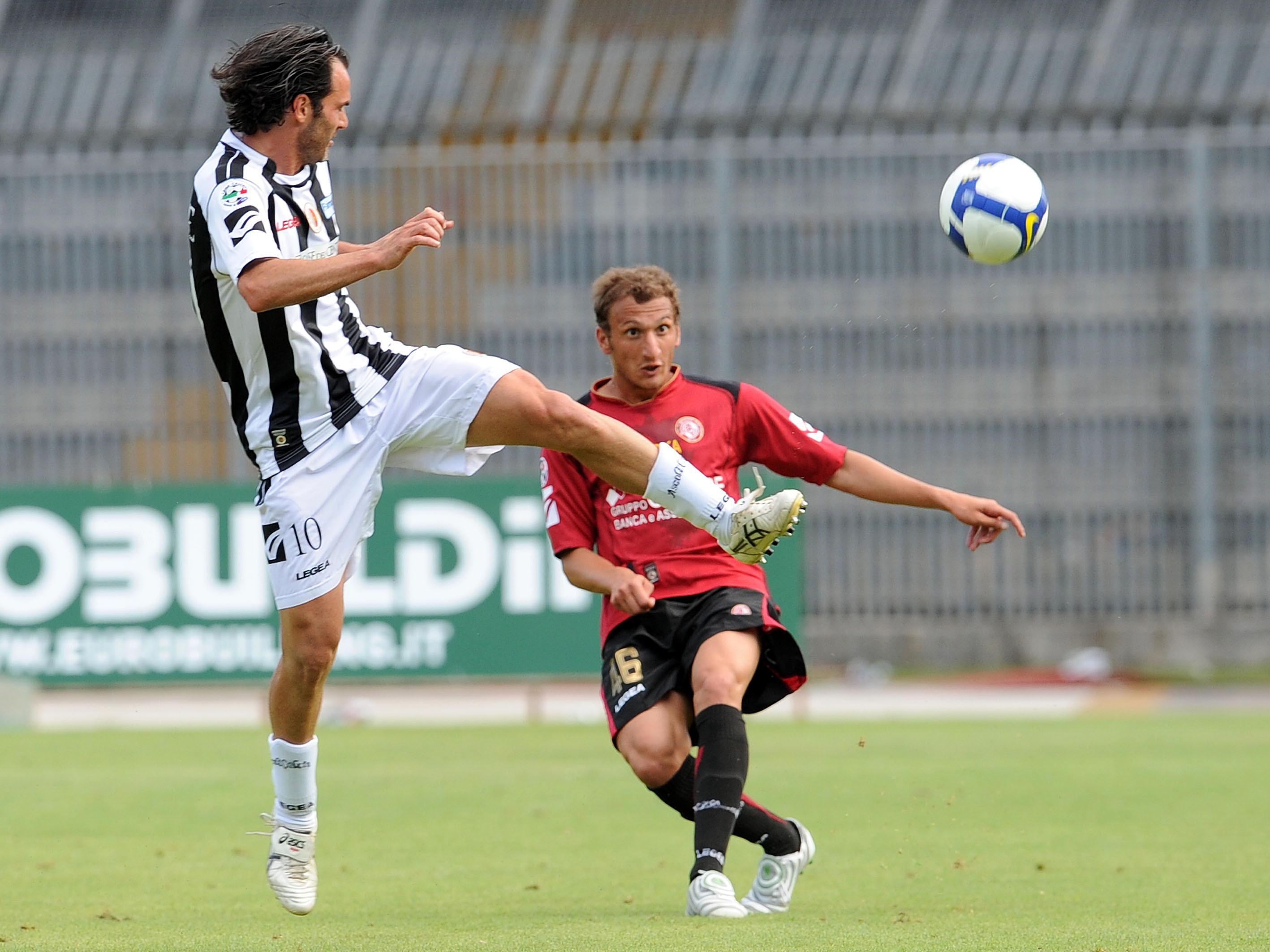 Calcio in lutto: è morto a 33 anni l'ex amaranto Giuseppe Rizza - Il ...