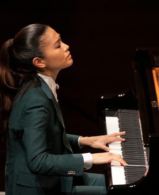 Gile Bae sul palco dell’Abbado «Quanto mi manca il pubblico» - La Nuova ...