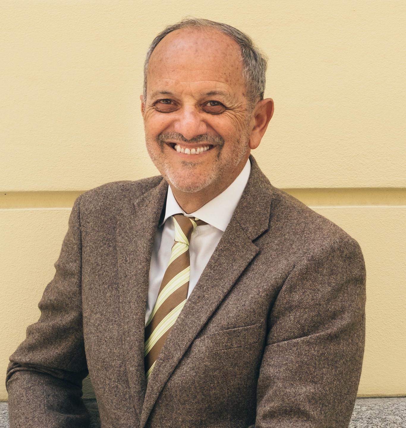 Viaggio nello scorrere del tempo col fisico Guido Tonelli - La Nuova ...