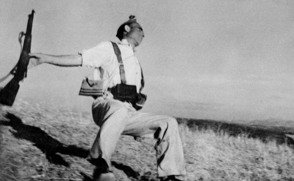 “Robert Capa. Fotografie oltre la guerra” Gli scatti dell’artista in ...