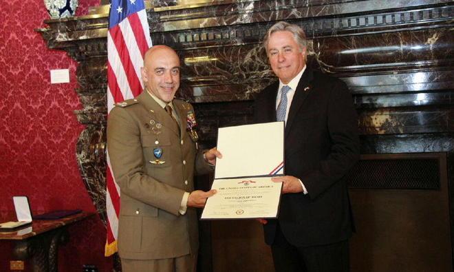 Gli Usa premiano il generale Masiello - Il Tirreno