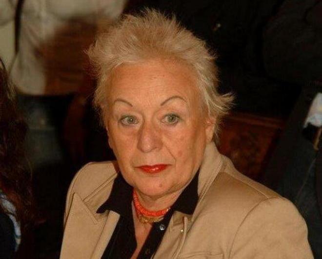 Oltremura, ciclo di opere a tema della pittrice Varetti - Il Tirreno