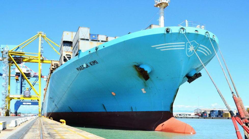 Mai una portacontainer così grande in porto - Il Tirreno