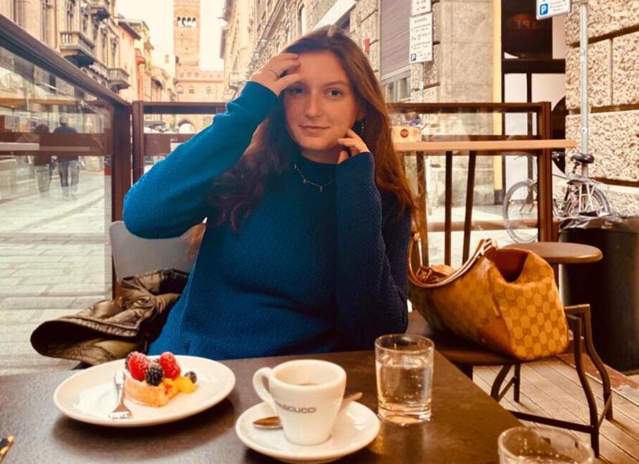 Modena La poesia immaginifica di Matilda convive con gli studi di ...