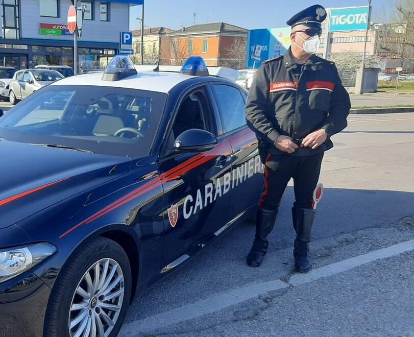 Rapina e ferisce una donna. Paura a Pontelagoscuro La Nuova Ferrara Rapina e ferisce una donna. Paura a Pontelagoscuro La Nuova Ferrara