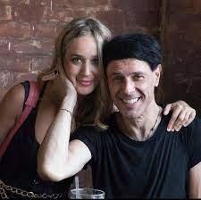 L’omaggio di Anna Tifu a Ezio Bosso: «Suono senza direttore, lui era ...