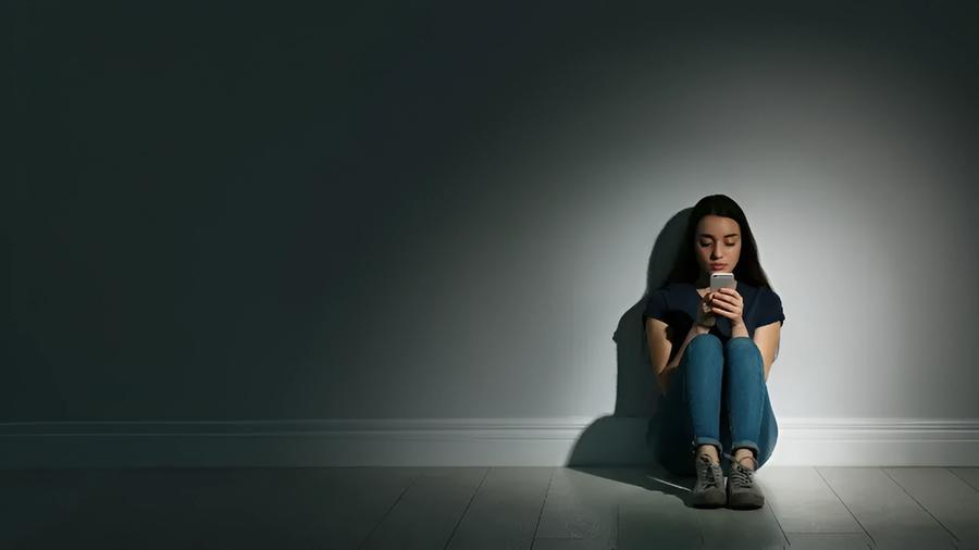 Sempre più minori con «depressione da social media»: più esposti a ...