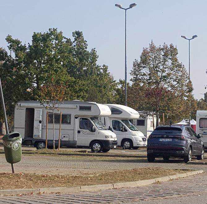 Modena. Parco Ferrari, la troupe se ne va e i nomadi tornano ...