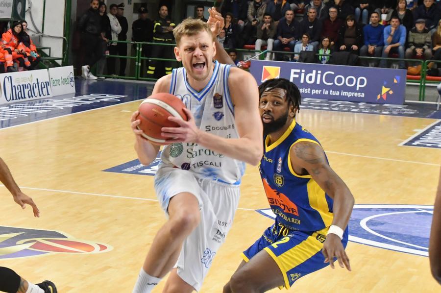 La Dinamo si ritrova e batte Scafati: 86-76 - La Nuova Sardegna