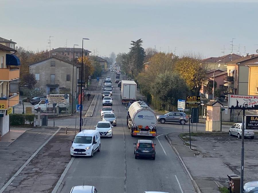 «A Cella si vive in mezzo a Tir che transitano giorno e notte ...