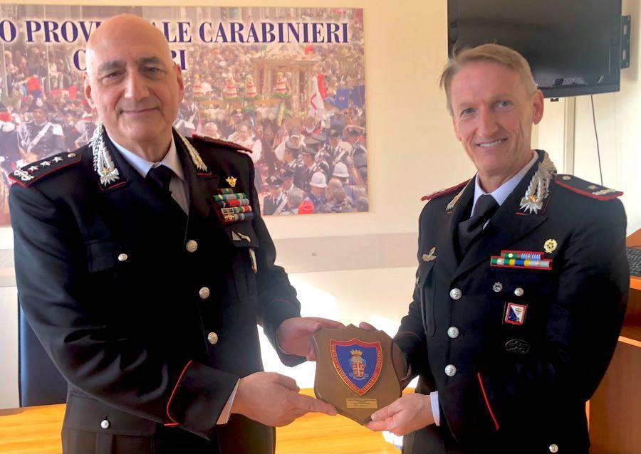 Il comandante interregionale dei carabinieri del centro Italia e ...