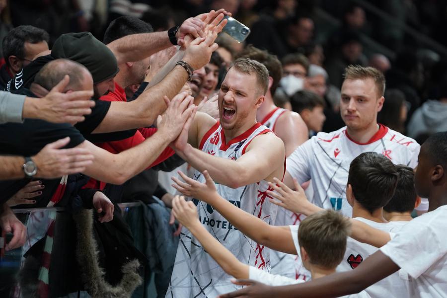 Unahotels da applausi: Pesaro cade al Bigi - Gazzetta di Reggio