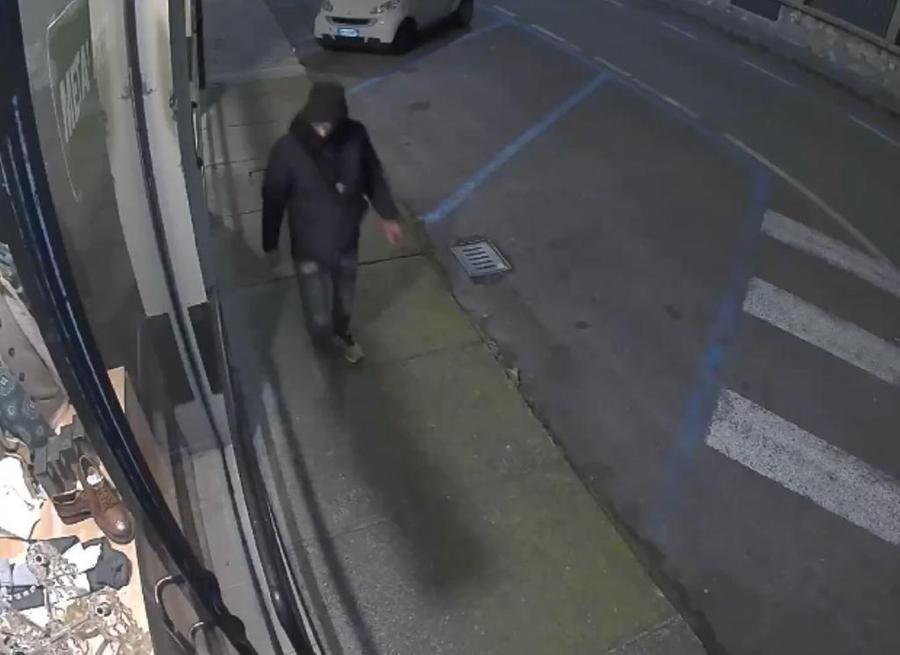 Modena, via Prampolini: ladro tenta di rubare al “Piper” - Gazzetta di Modena