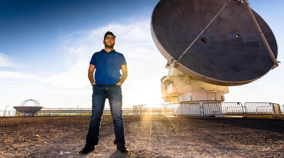 L'astrofisico-social spiega i segreti dell'Universo in sardo - La Nuova Sardegna