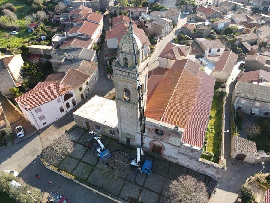 Rimosso il crocefisso pericolante della chiesa di Ula Tirso La Nuova ...