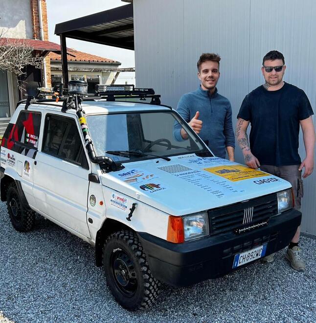 Due amici, il deserto e una Panda: il rally in Marocco è un’avventura ...
