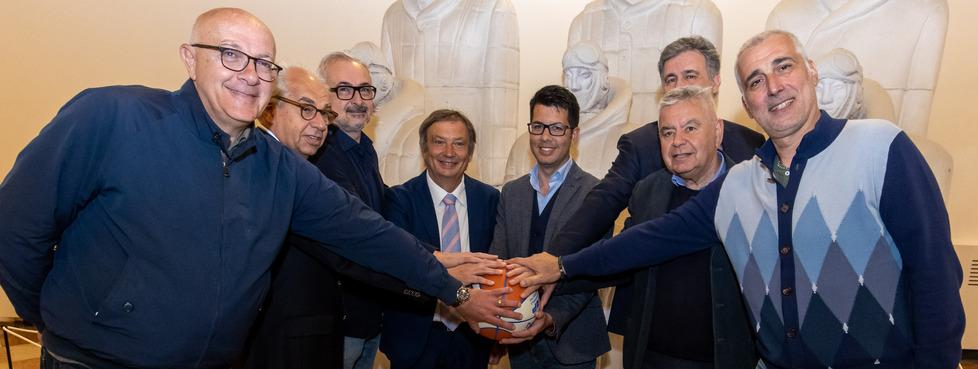 Il basket ferrarese vuole risorgere. È decollata la Fondazione FeNice ...