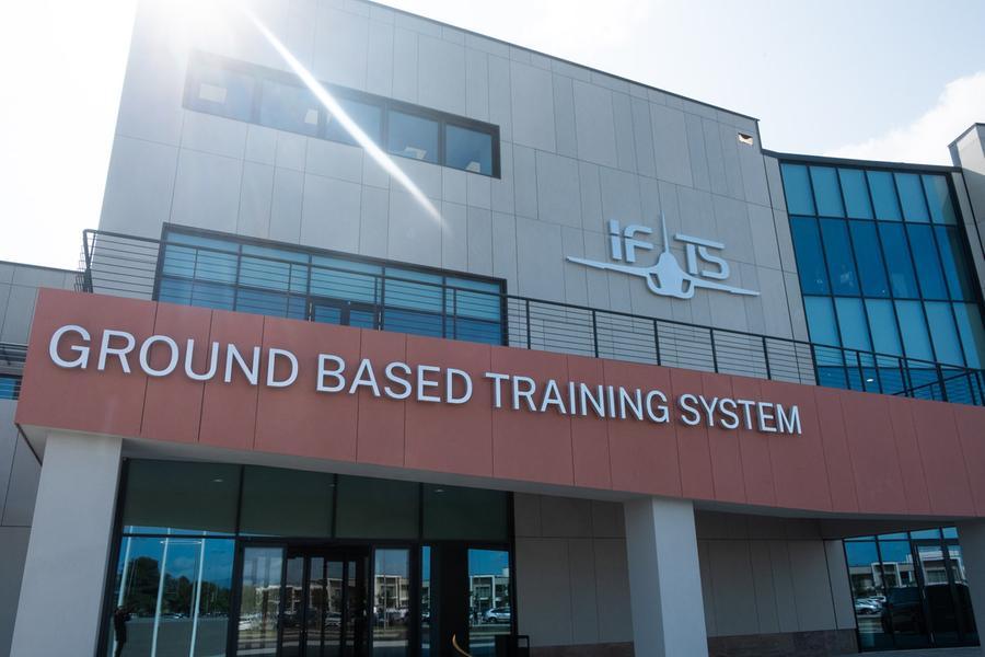 Inaugurato il nuovo campus dell’International Flight Training School ...