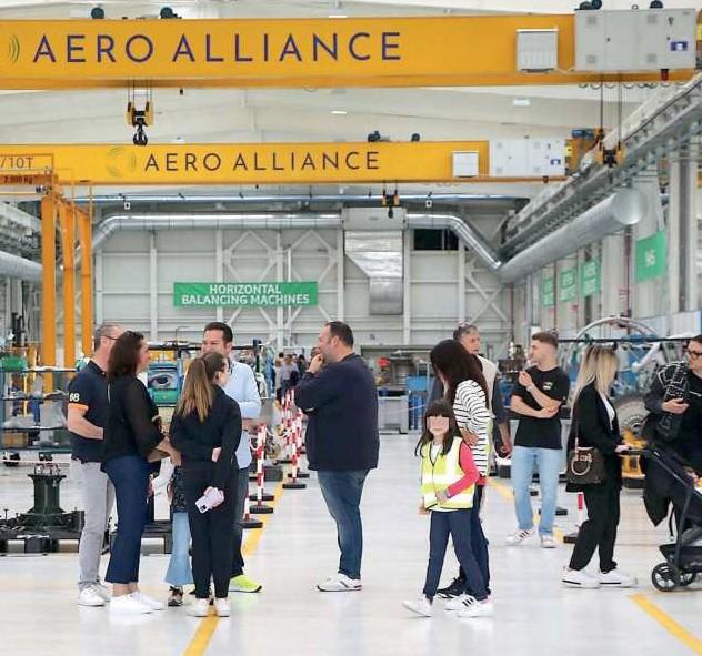 Carrara, Aero Alliance cresce ancora: ecco come entrare nel team - Il ...
