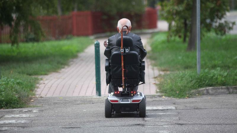 Versilia, alloggi per disabili, persone povere o che vivono per la ...