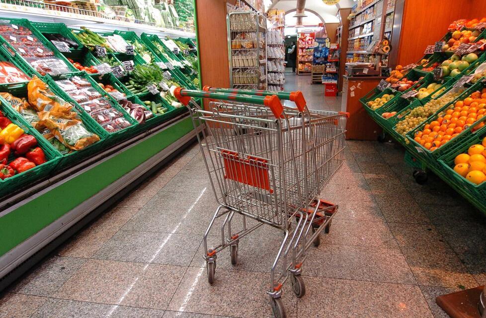 Sassari, maxi stangata al supermercato: «Famiglie in grande difficoltà ...