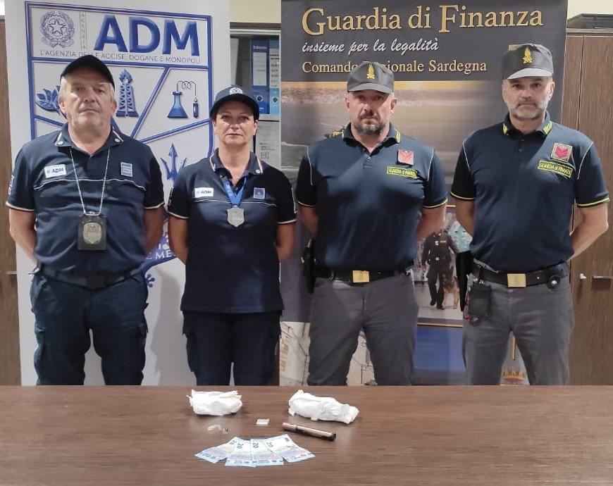 Passeggero in arrivo da Barcellona con lo “shaboo”: bloccato all ...