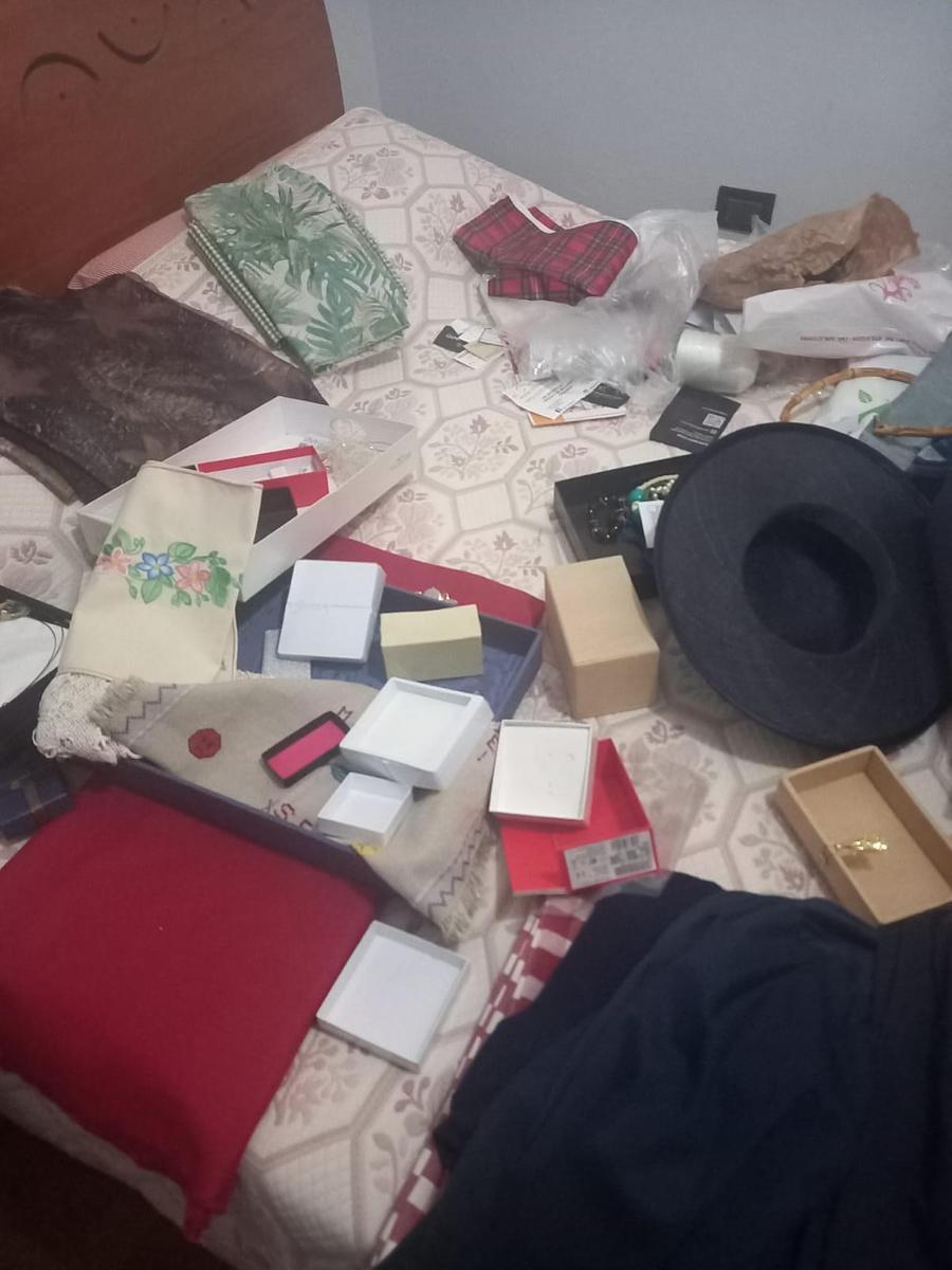 Cascina, pensionati trovano i ladri in casa: «È l’ottavo furto in pochi ...
