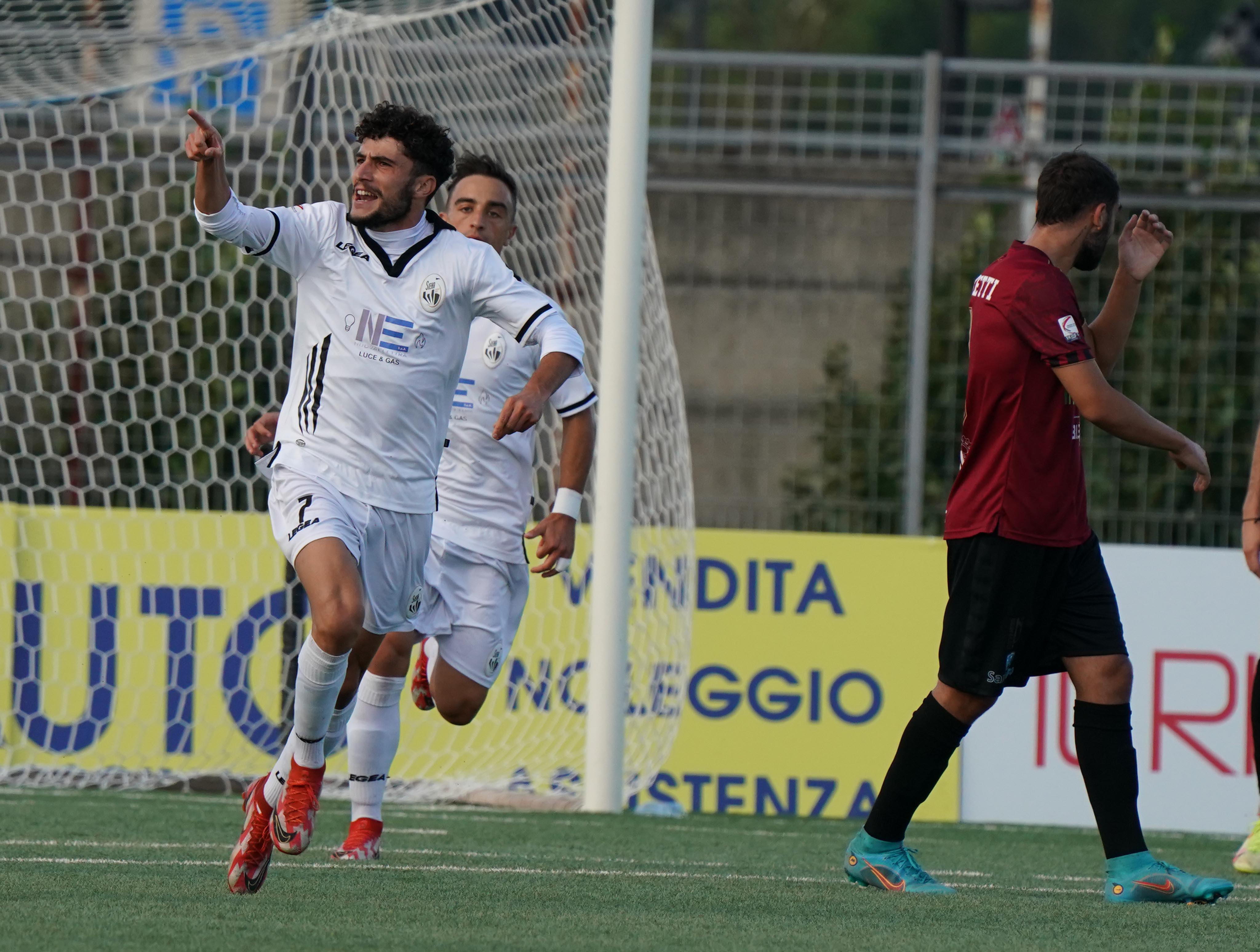 Lucchese. C’è Disanto nel mirino. Sfuma l’arrivo del terzino Spaltro - Il Tirreno