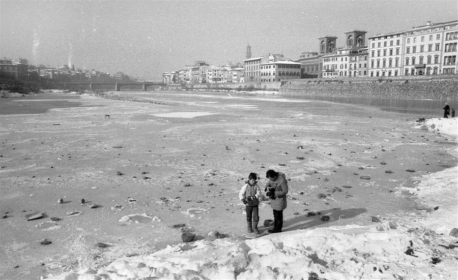 La grande nevicata del gennaio 1985: quando l’Arno gelò, le foto - Il ...