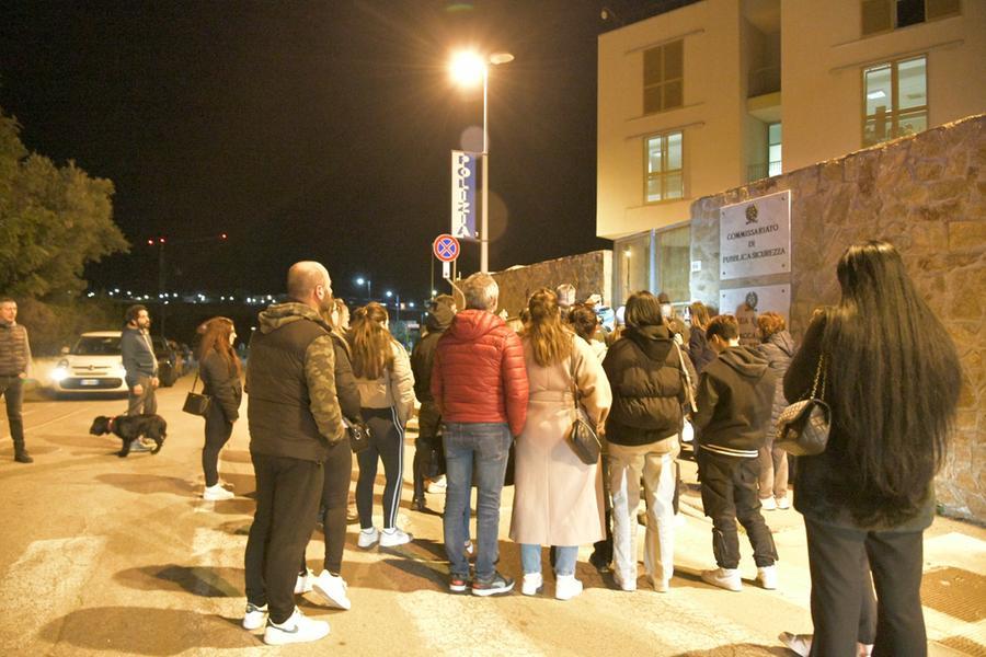 Olbia, la fuga è finita dopo 9 giorni: l’abbraccio dei genitori con ...