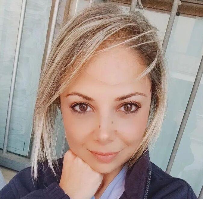 Laura Porta, doppio funerale per la giovane mamma morta. Il piccolo è ...