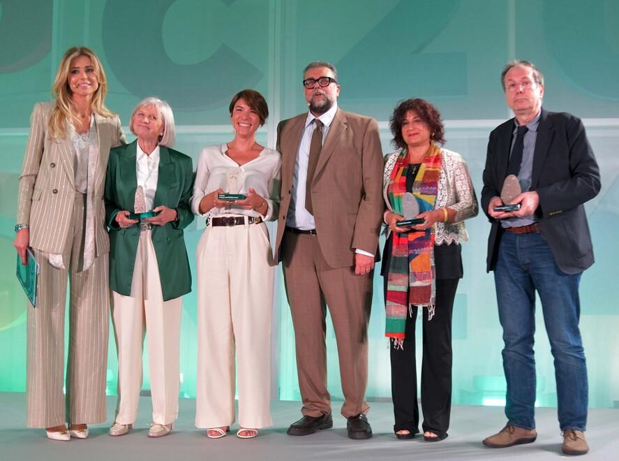 Alicia Giménez-Bartlett: «La mia vita da impiegata-scrittrice e quella ...