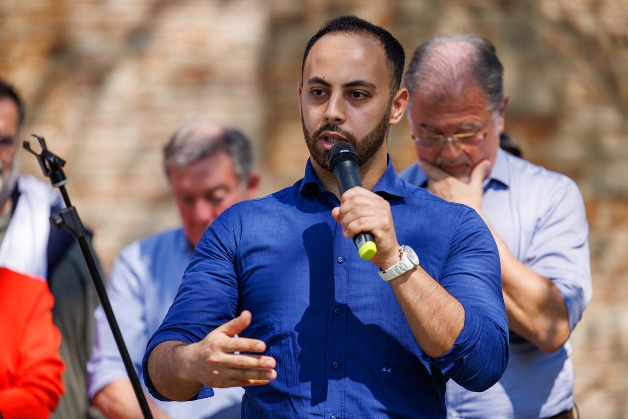 Atik non entra in consiglio comunale a Ferrara - La Nuova Ferrara