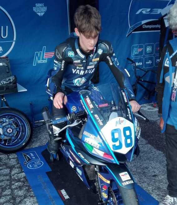 Thomas Benetti in bella evidenza al debutto nel mondiale Superbike - Il ...