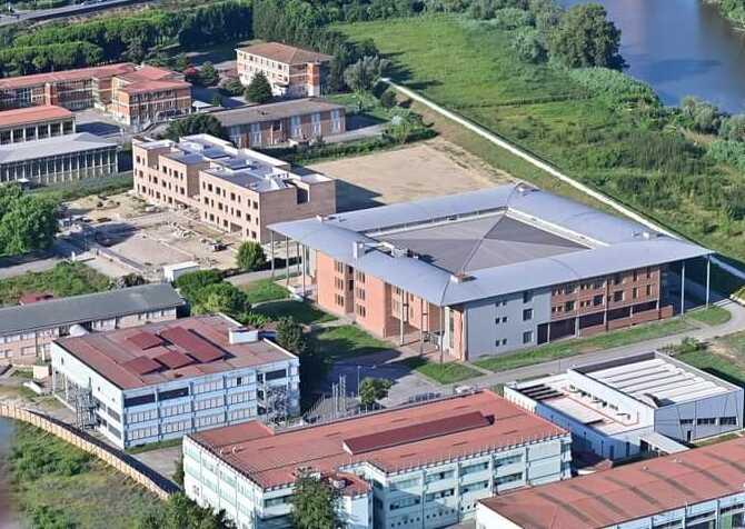 Liceo di Pontedera, servono altri 200mila euro: corsa contro il tempo per inaugurare tra sei ...