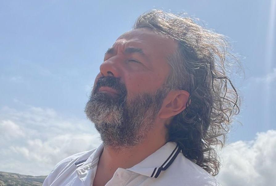 Palagano, aerei in volo per il funerale di Massimo Ferrarini, morto a ...