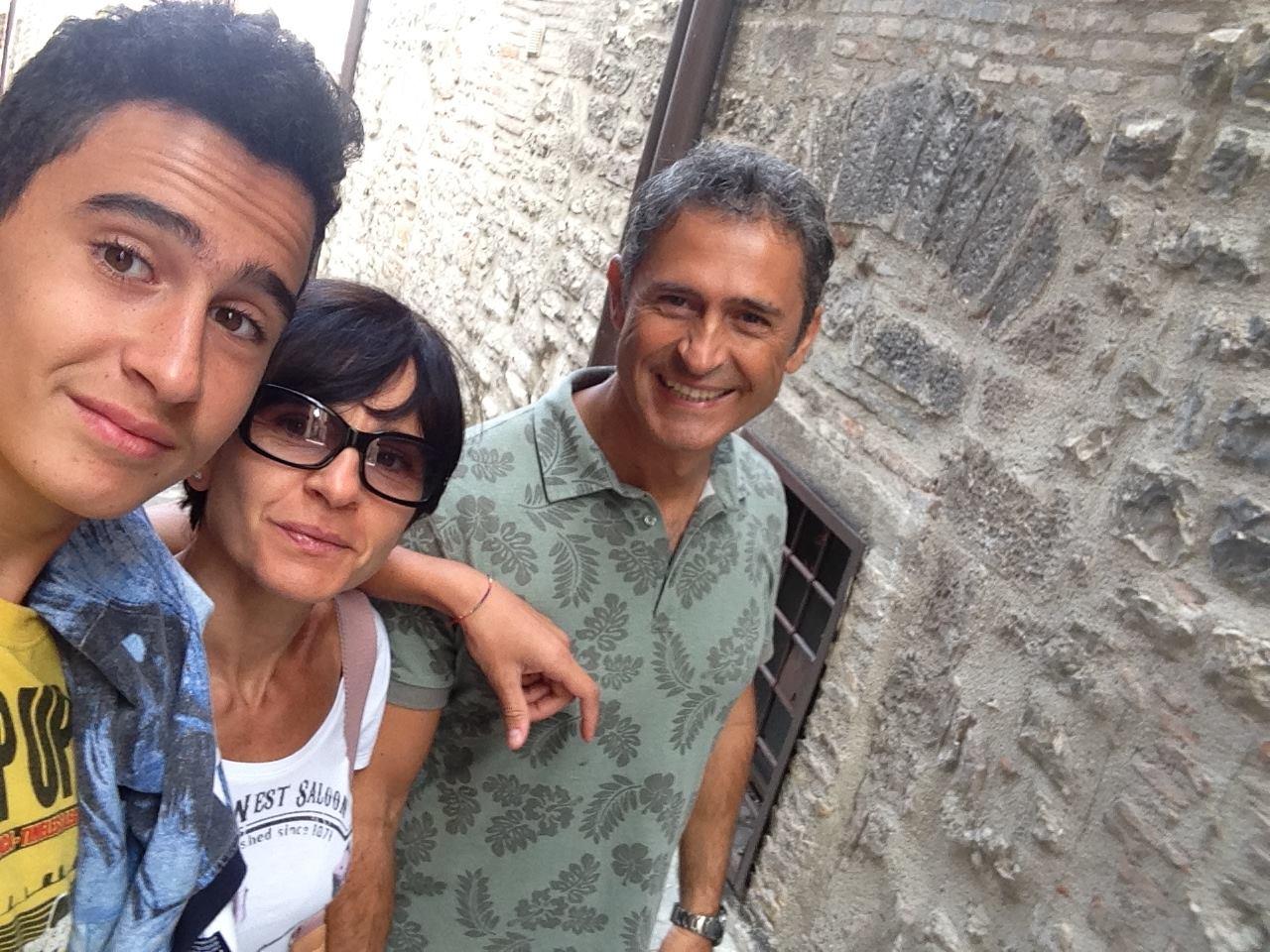 L'ultimo abbraccio ad Andrea Pieri: la battaglia educata per la morte ...