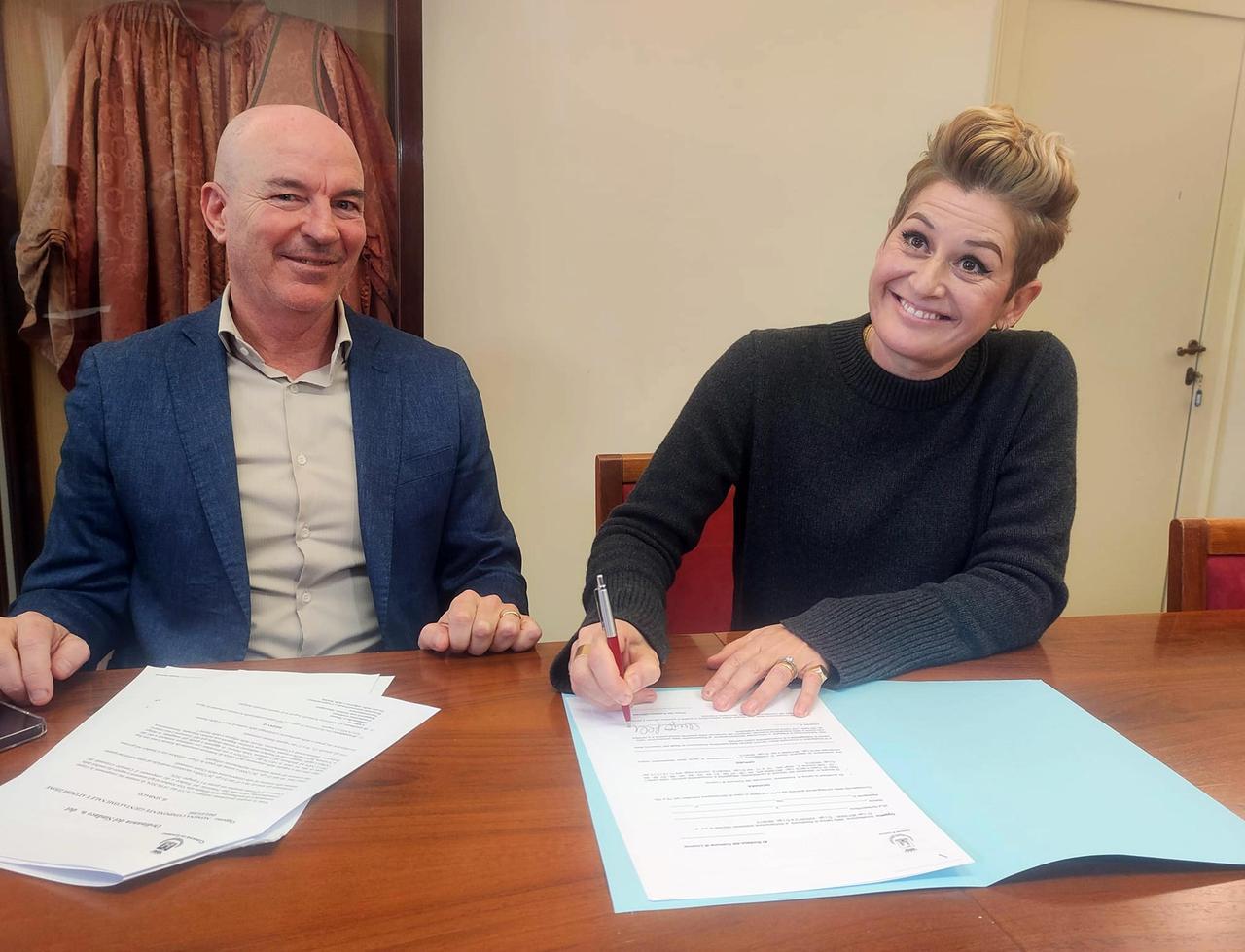 Angela Rafanelli Nuova Assessora alla Cultura di Livorno: prende il ...