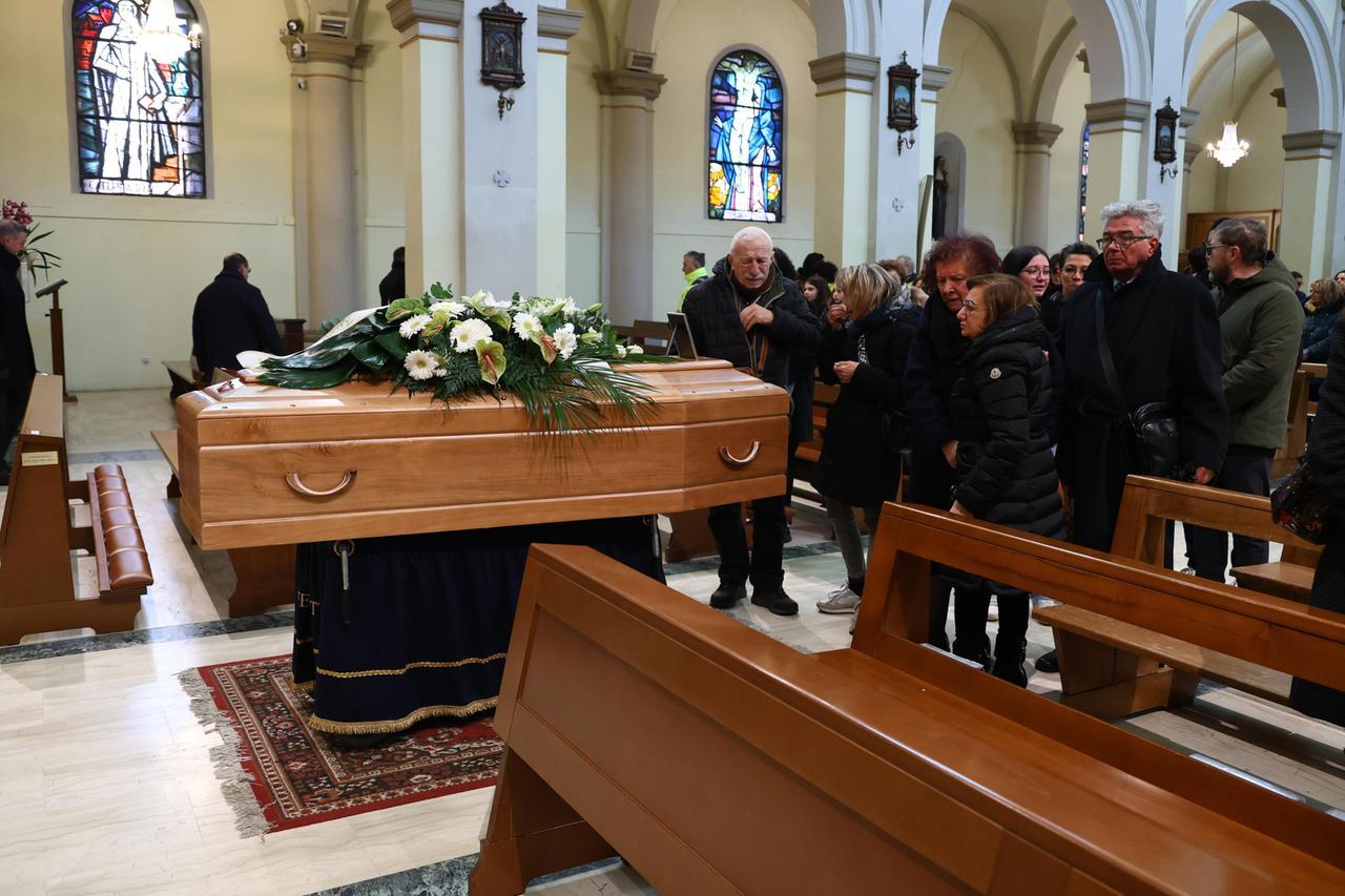 Funerale Davide Benetti - La Nuova Ferrara
