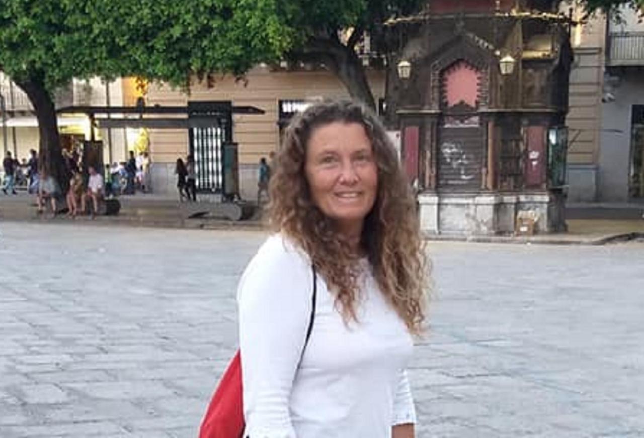 Livorno, morta Debora Ramalli, insegnante di nuoto di 57 anni: lascia tre figli - Il Tirreno