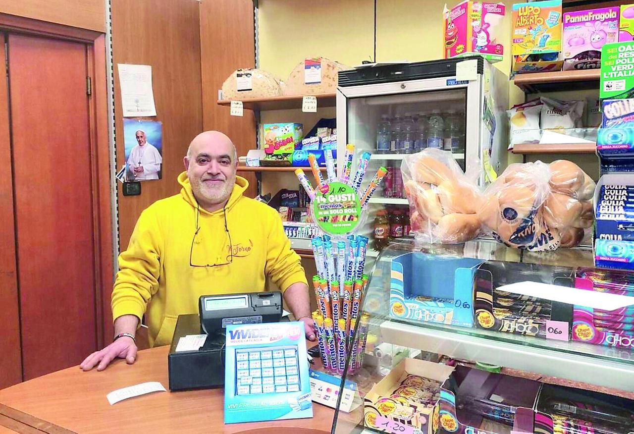 La bottega di Giuseppe Deiana, il paninaro degli studenti: dove ...