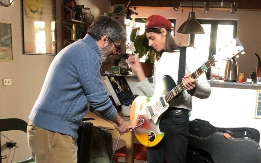 Sanremo 2025, con Lucio Corsi il dottore modenese Marco Ballestri: ecco ...