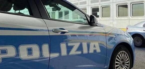 Baby gang in centro a Modena: massacrato per rubargli la bici ...