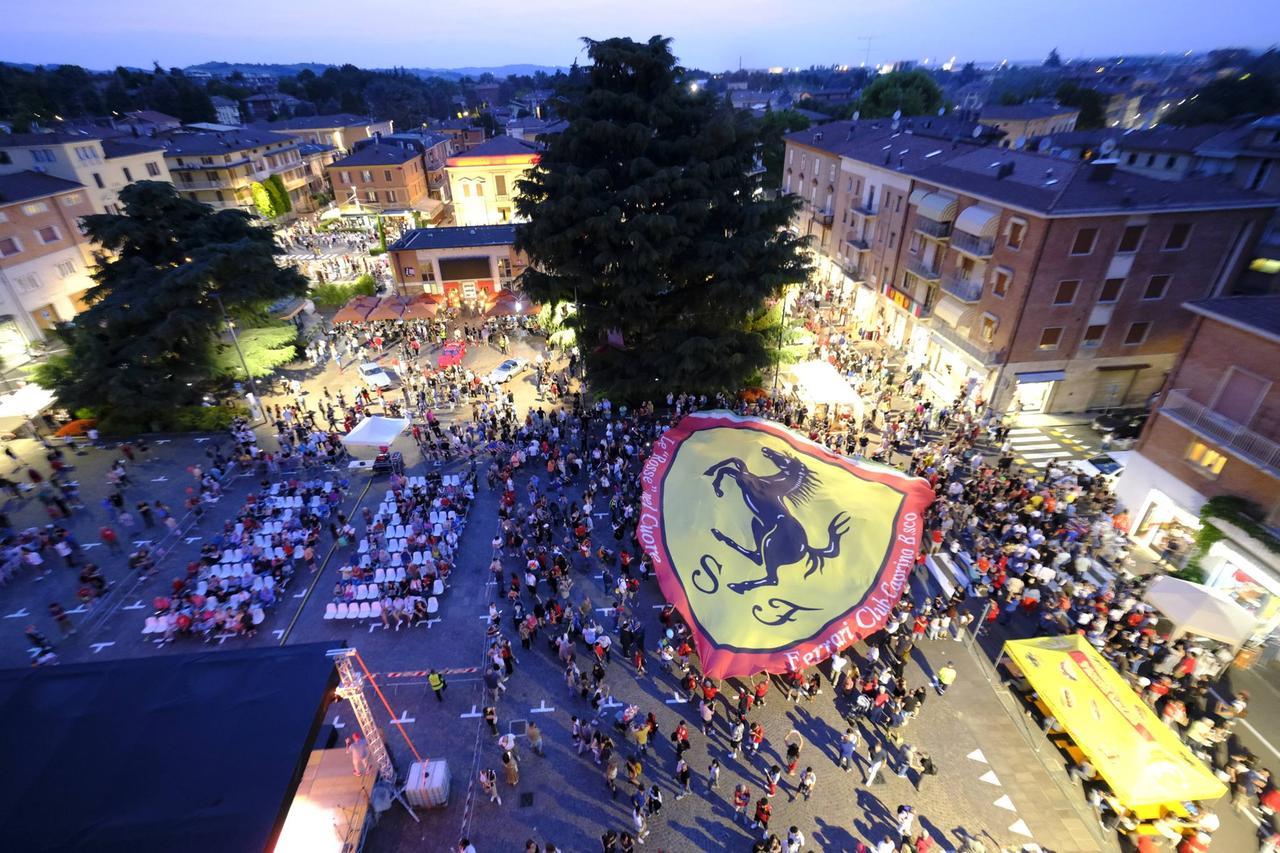 Cosa fare stasera e nel weekend in provincia di Modena: Notte Rossa a ...