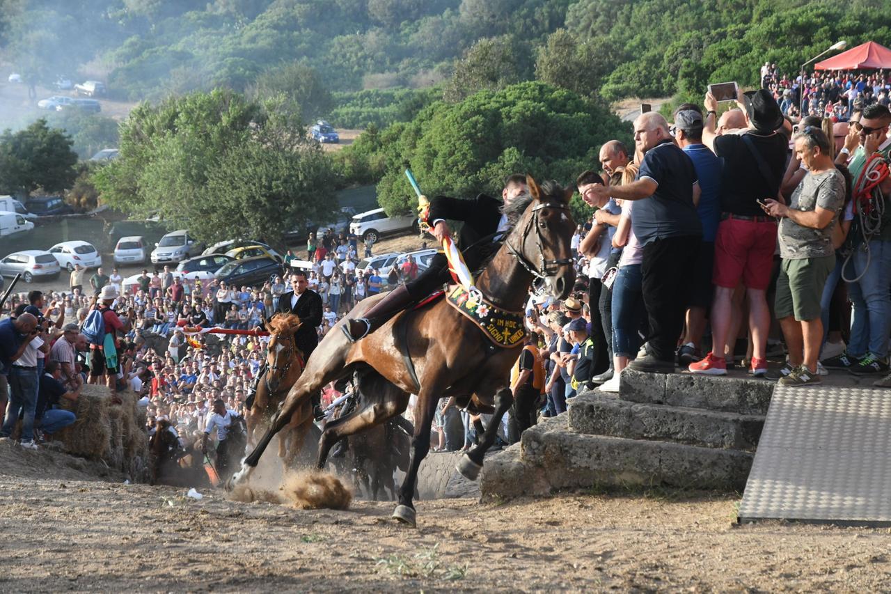Sicurezza e nuove regole, ma lo spettacolo dell’Ardia di Sedilo non ...