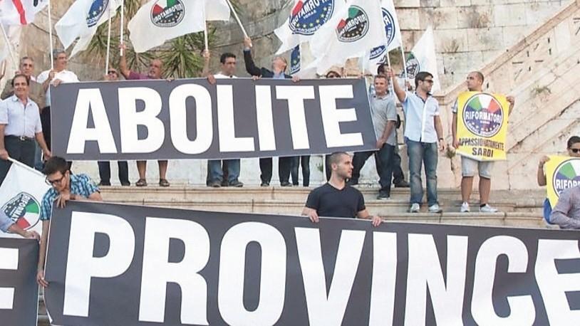 Cronistoria delle Province: abolite dalla furia anti-casta, poi la ...