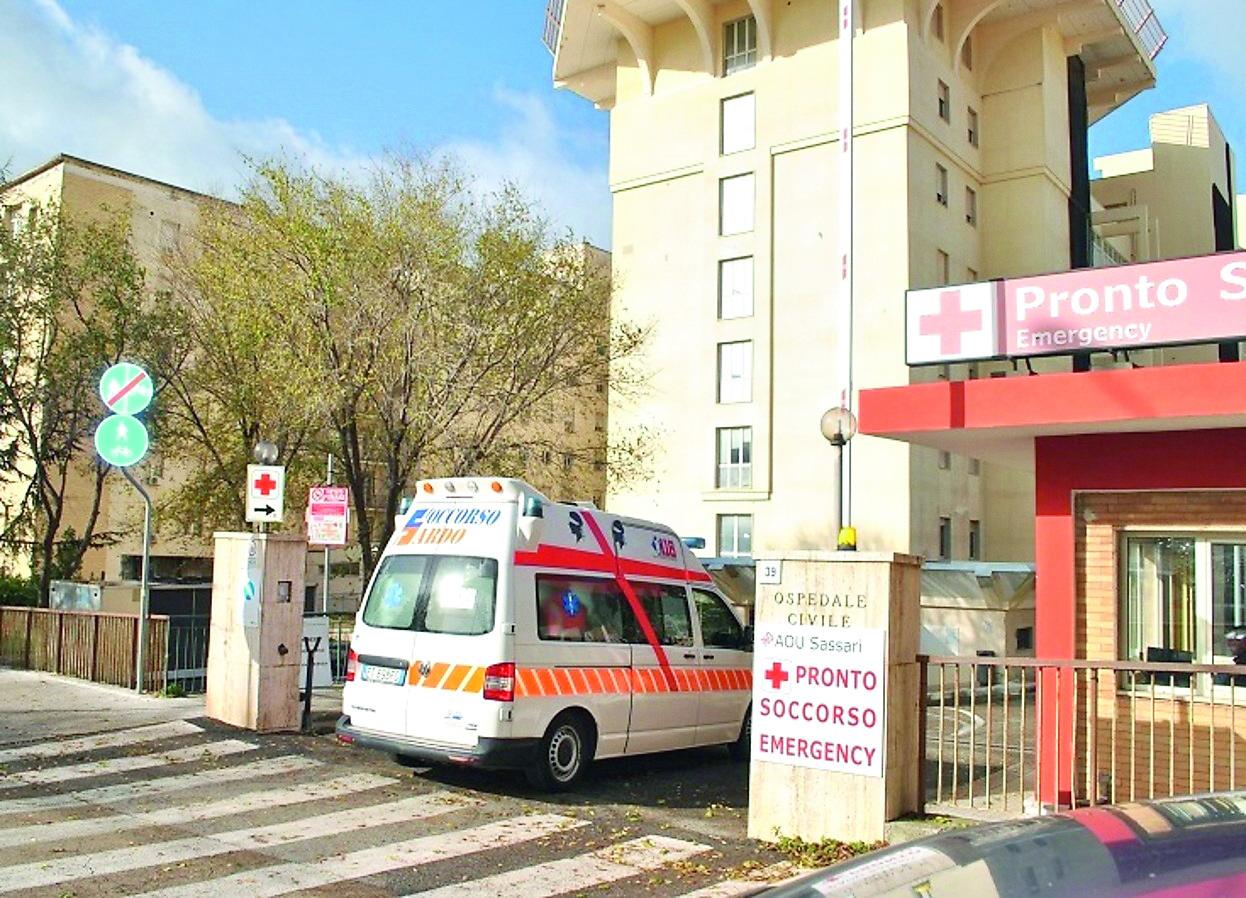 Sanità in Sardegna, all'ospedale Santissima Annunziata di Sassari ...