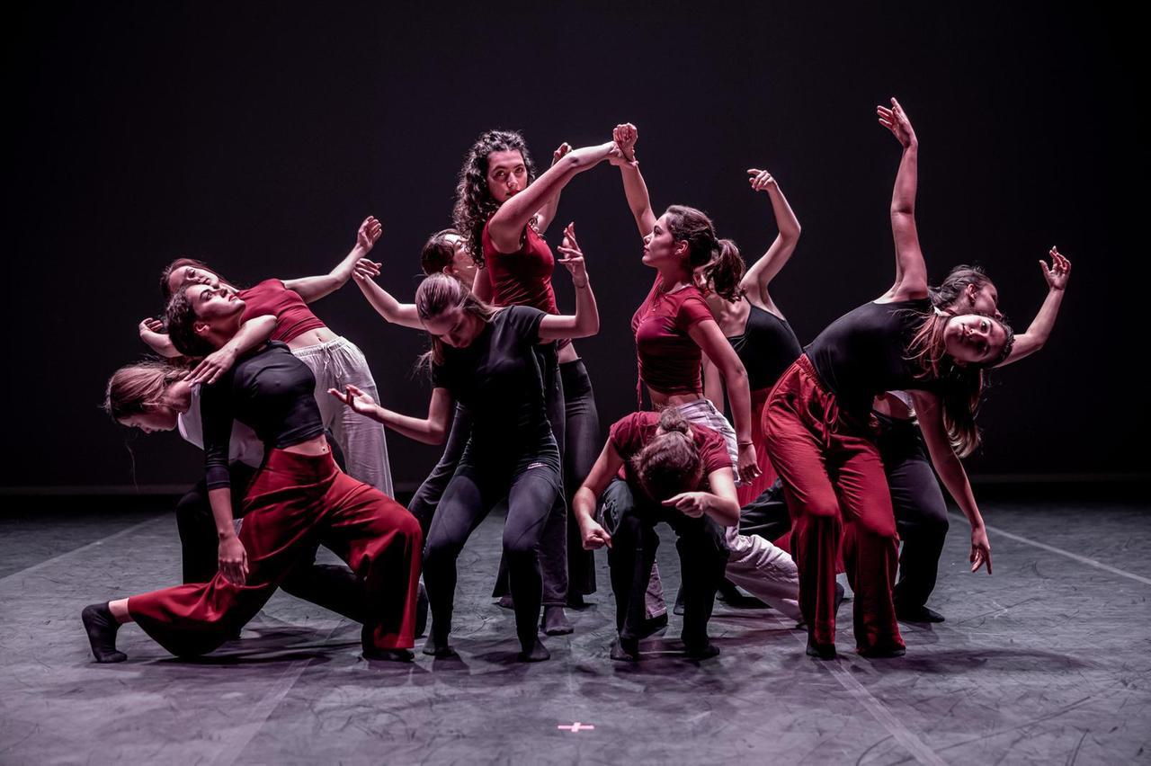 Invivavoce oggi in scena al Teatro Ariosto: l’impegno ascoltando i ...