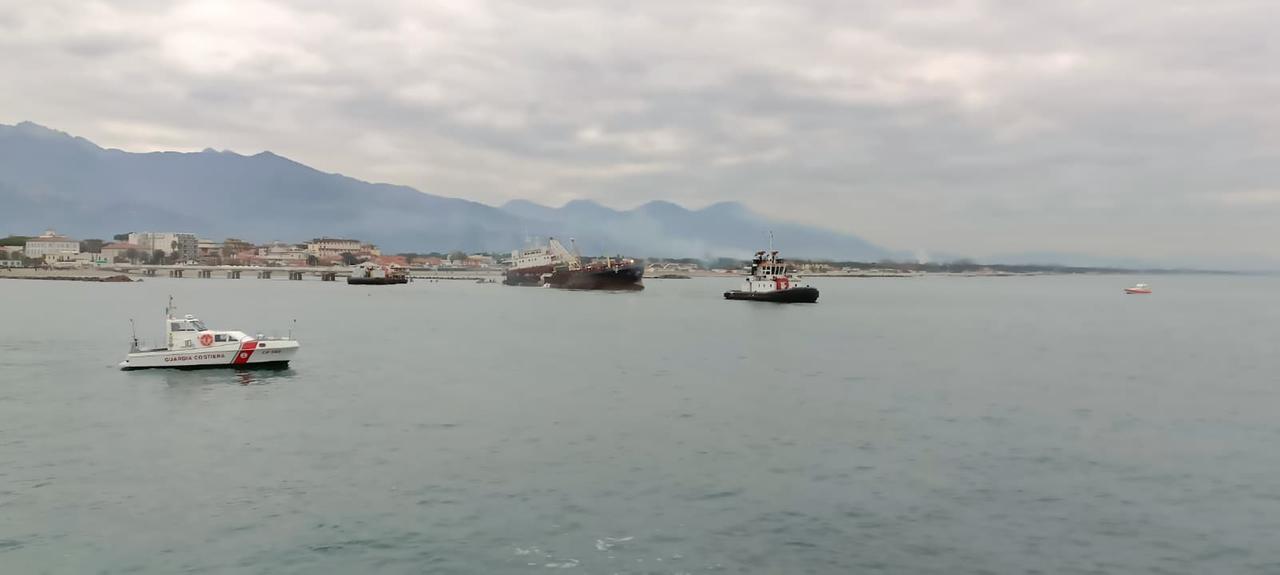 Nave Guang Rong, da oggi la rimozione del relitto dal pontile poi il ...